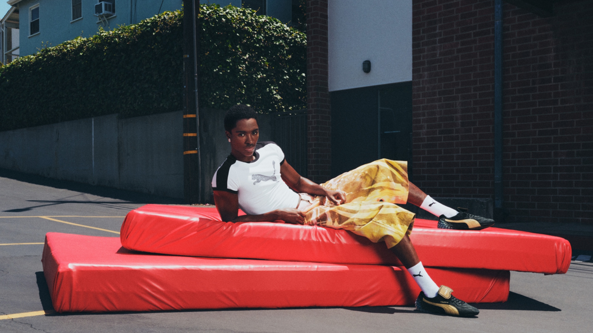 Fenty lança nova coleção em collab com a Puma inspirada no universo ...