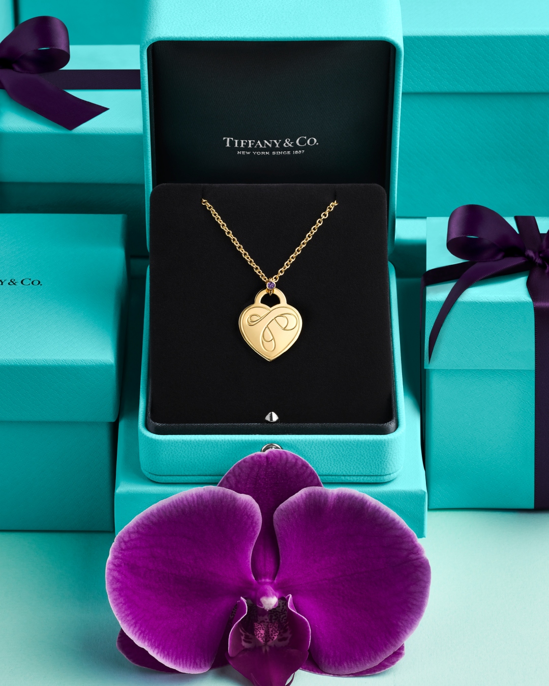 Tiffany & Co. lança edição especial da Return to Tiffany em apoio à ...