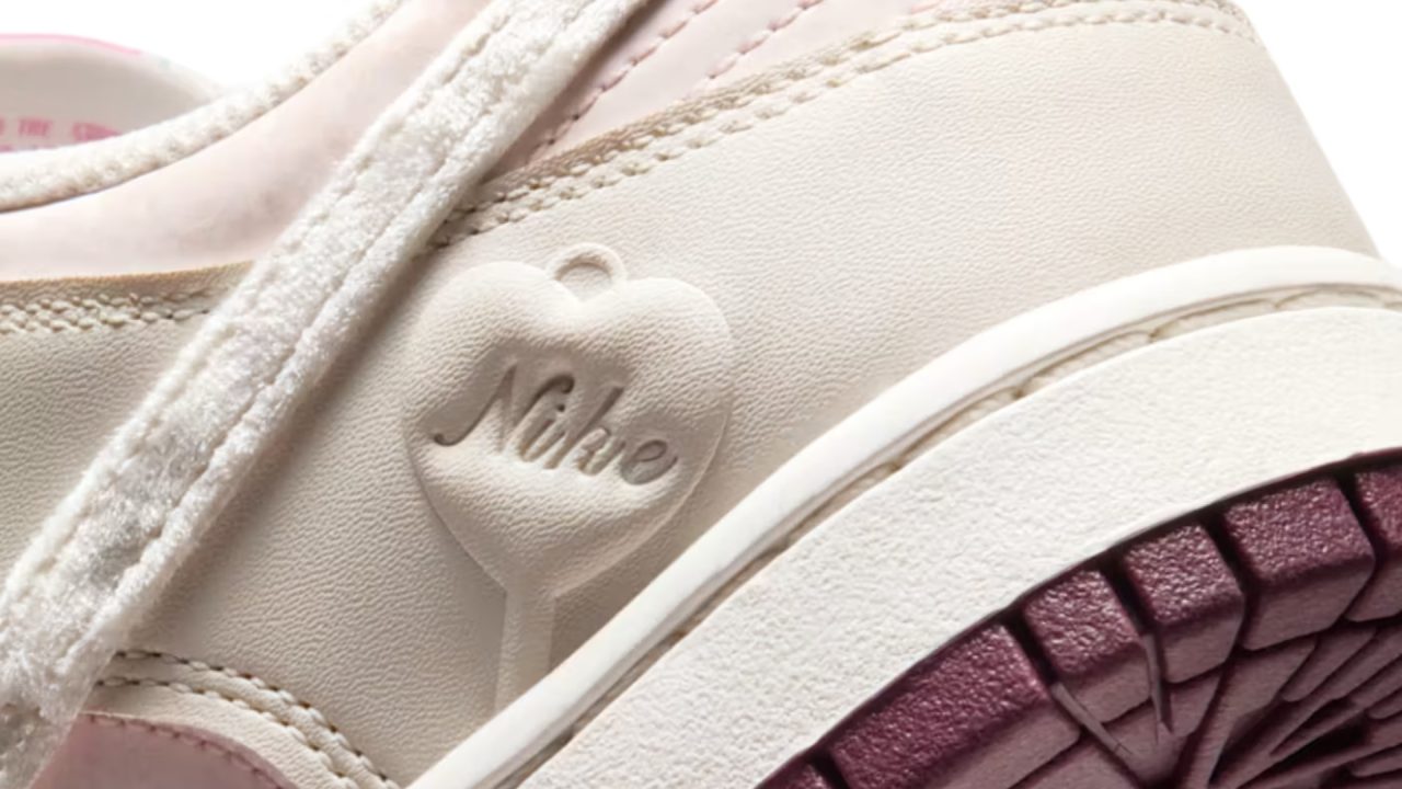 Nike revela modelo de Dunk Low ‘Valentine’s Day’ com logo felpudo e ...