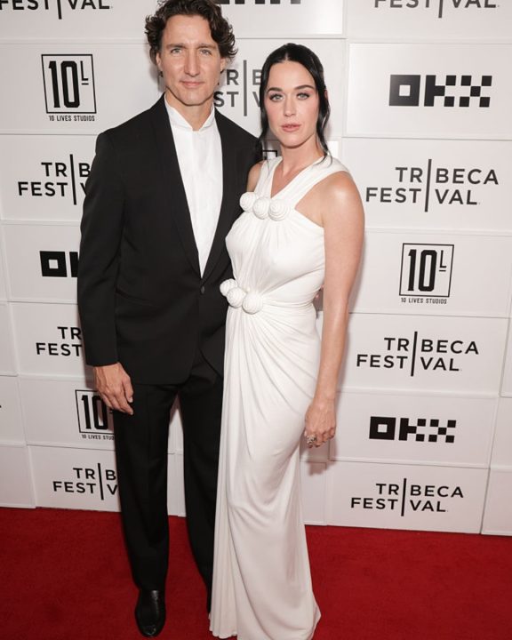 Casalzão! Ao lado de Justin Trudeau, Katy Perry arrasa com vestido ...