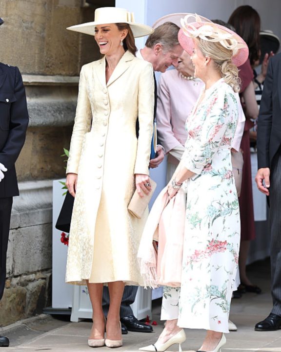 Kate Middleton surpreende em Windsor ao repetir joias de casamento com ...