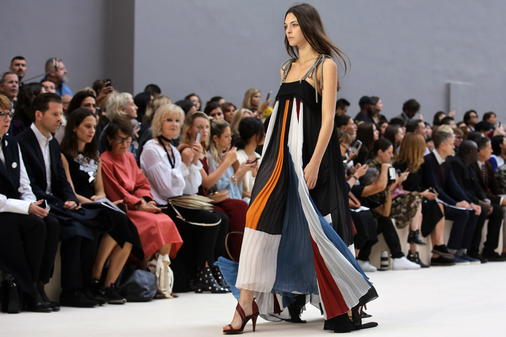 Com estreias aguardadíssimas, semana de moda começa em Paris; veja o ...